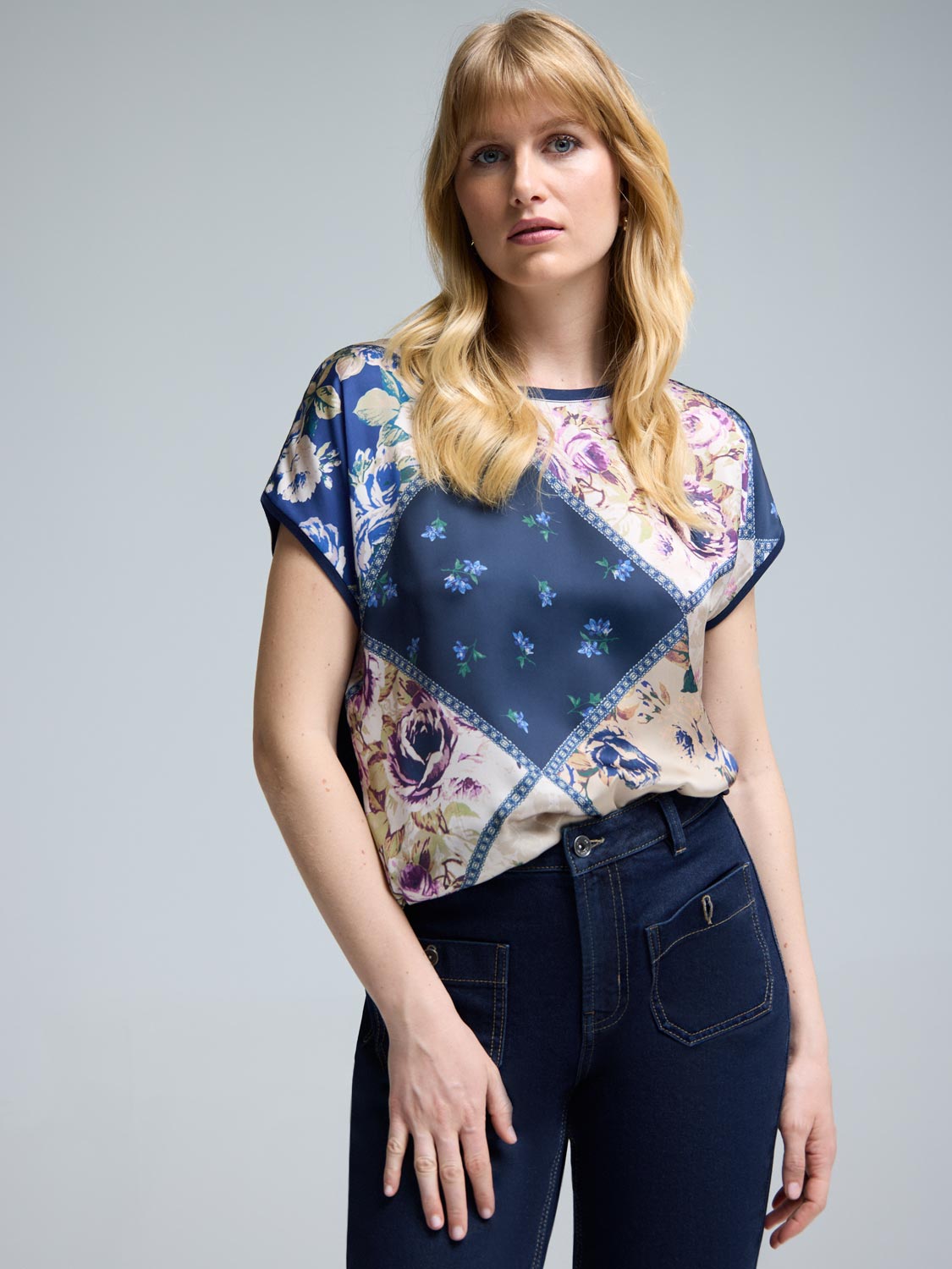 Satin Patchwork Crew Neck Top – Suzy Shier