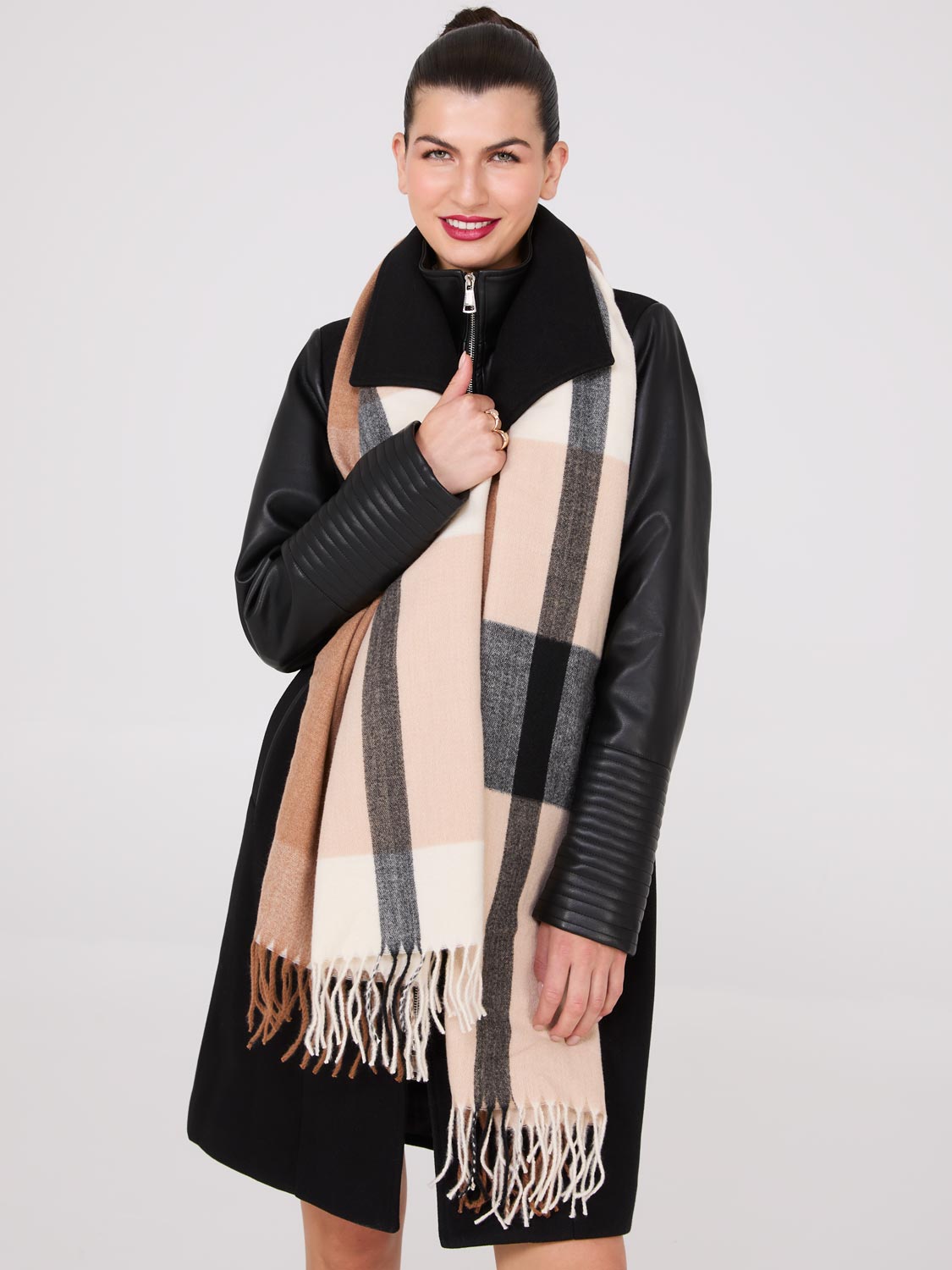 Foulard brossé à carreaux dégradés – Suzy Shier